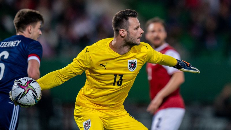 ÖFB-Goalie unterschreibt neuen Vertrag und wird Kapitän
