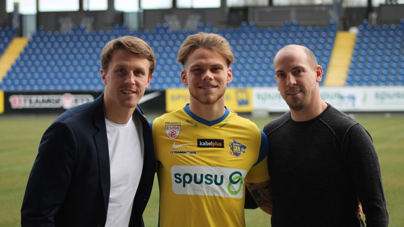 Riegler verlängert beim SKN